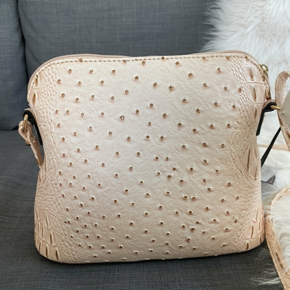 Deluxity | Bags | Nwt Deluxity Los Angeles Crossbody Shoulder Bag ...